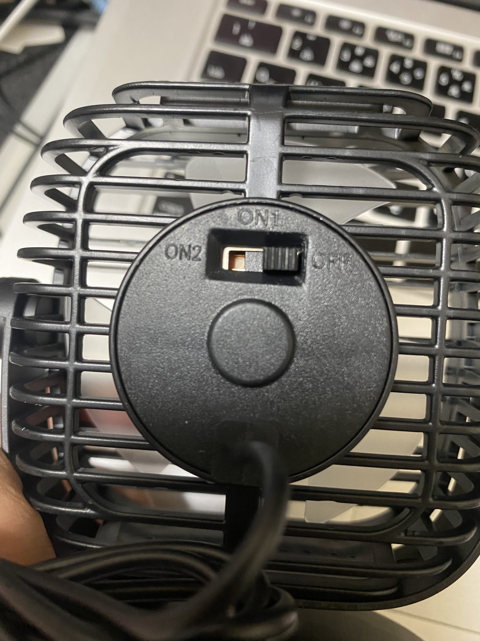 【DAISO】Mini Fan(税込330円) | テツジンパンチ